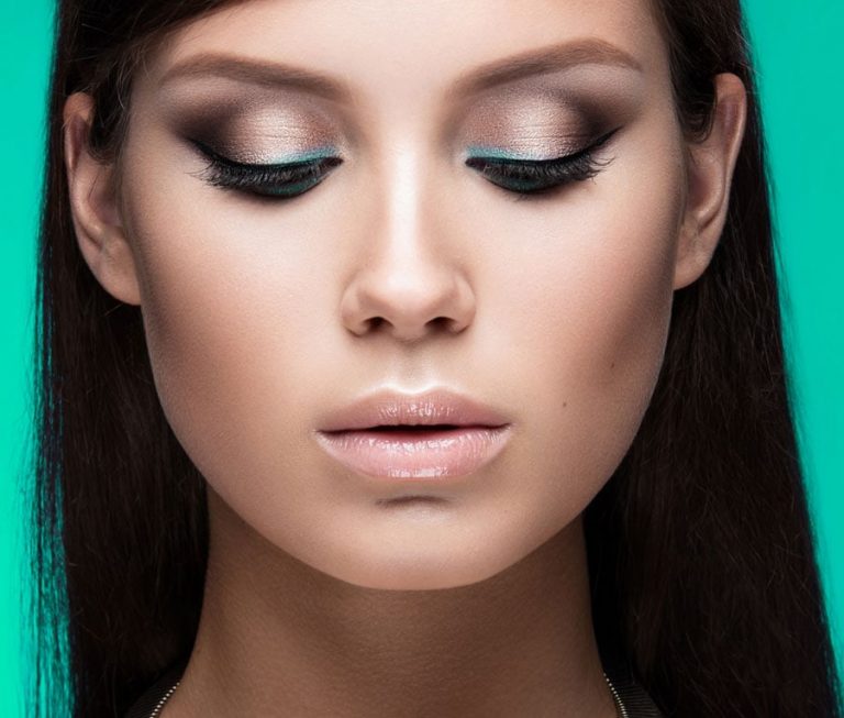 How to Apply Evening Eye Makeup: Expert Tricks for Bigger, Brighter ...